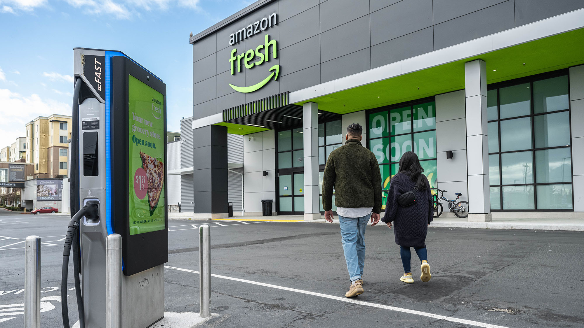 Amazon Fresh location becomes world’s first grocery store to achieve ...